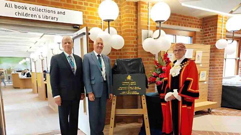 New Library Opens in Civic Centre - Hillingdon Today